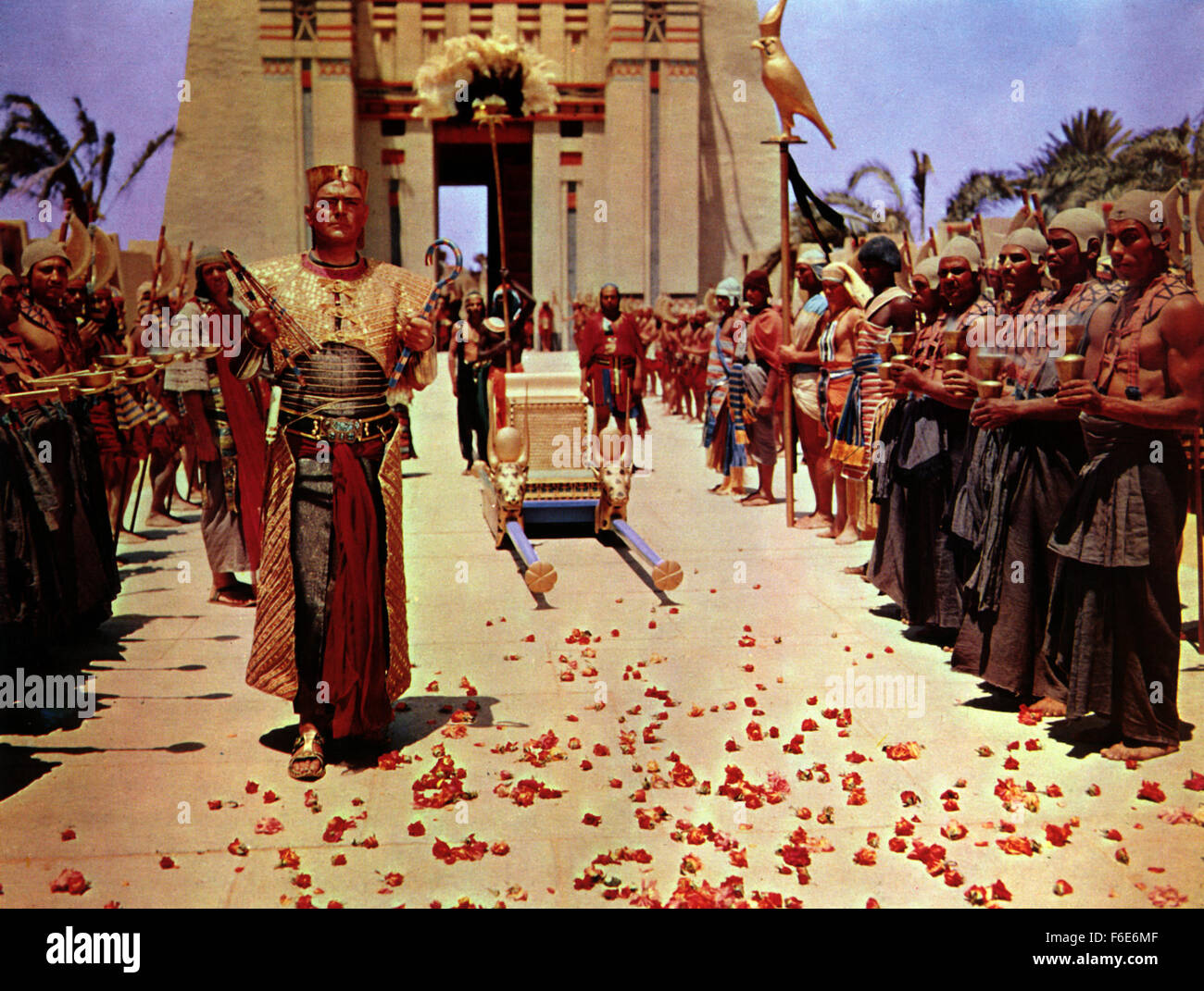 Land of the pharaohs (1955) hi-res stock photography and images - Alamy