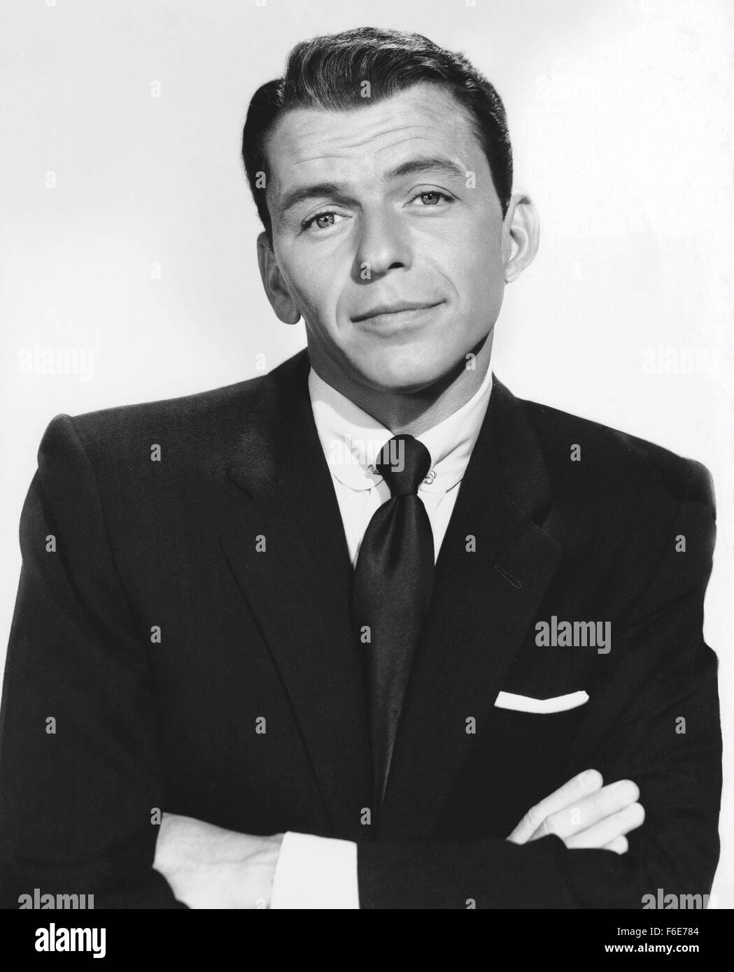 Actor frank sinatra hi-res stock photography and images - Alamy