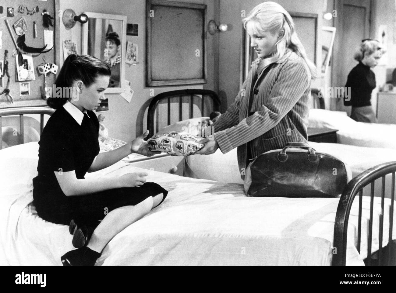 Susan oliver hi-res stock photography and images - Alamy