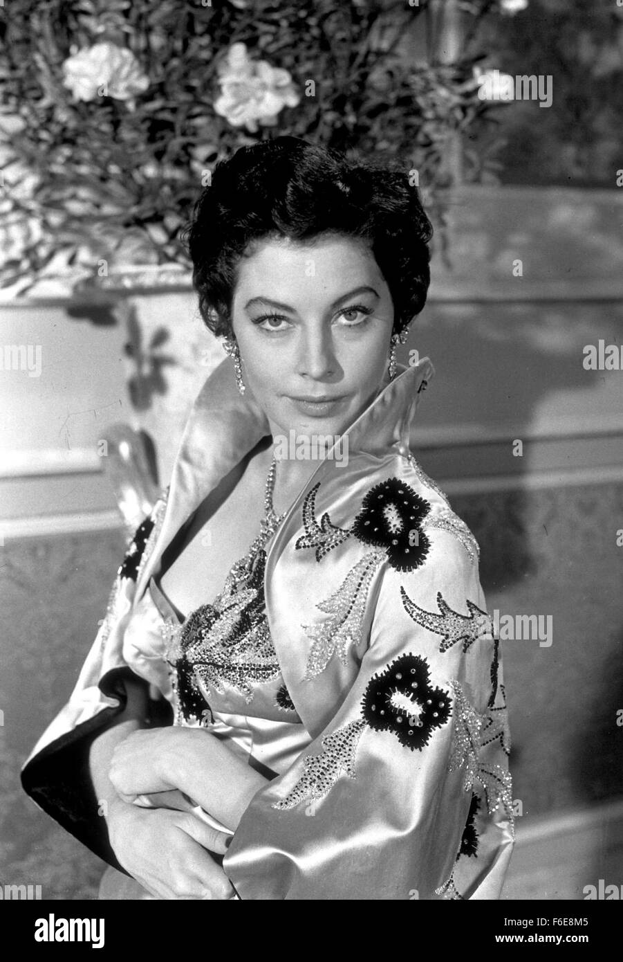 The barefoot contessa 1954 ava gardner Black and White Stock Photos ...