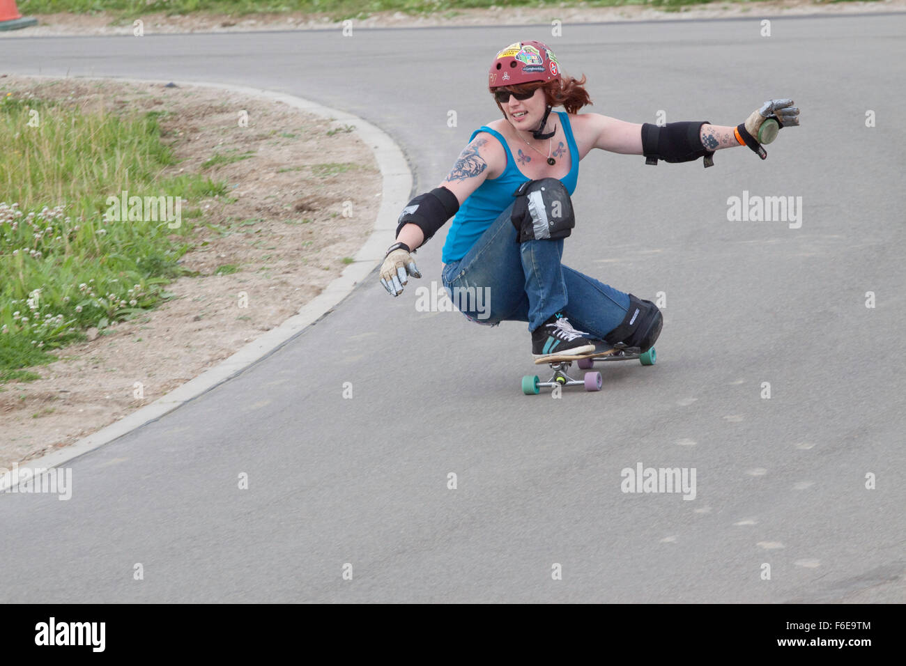 Right hand bend hi-res stock photography and images - Alamy