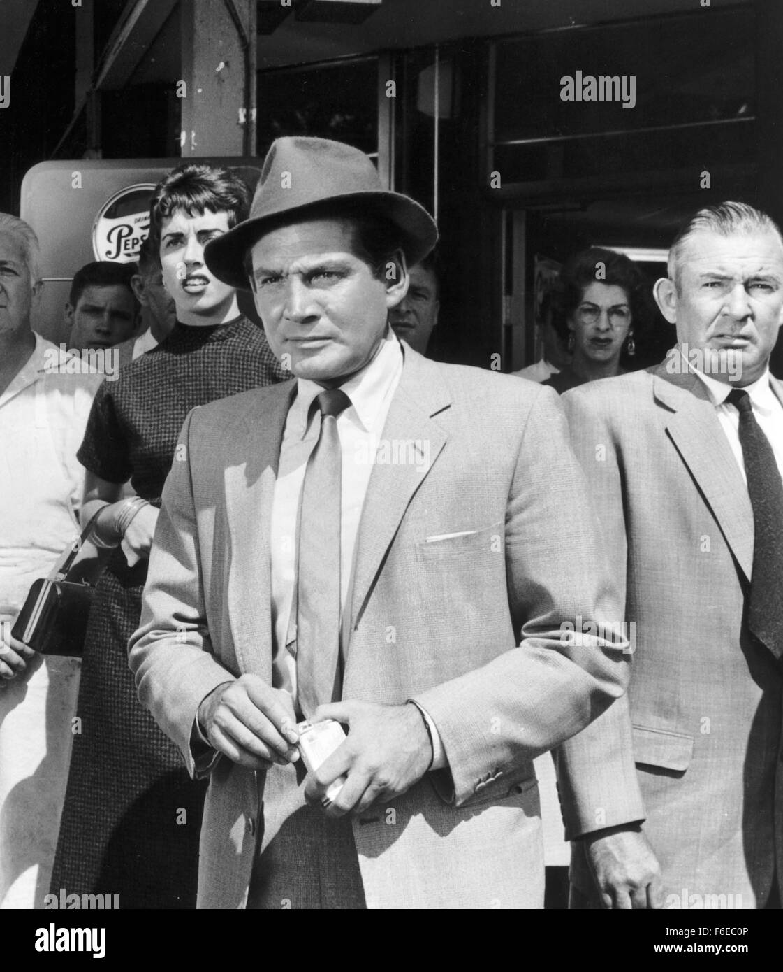 Gene barry hi-res stock photography and images - Alamy