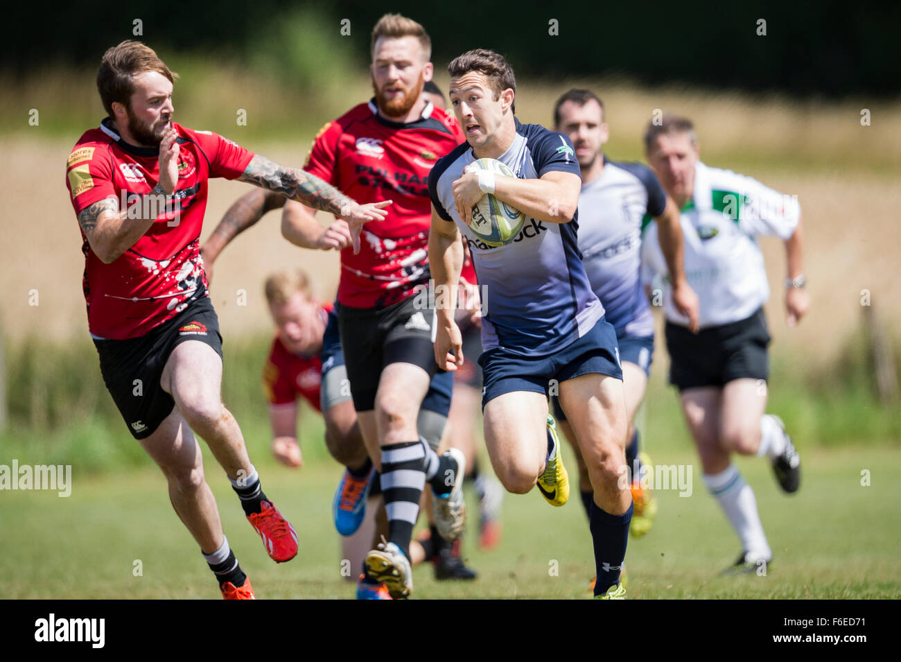 Royal navy sharks rugby player hi-res stock photography and images - Alamy