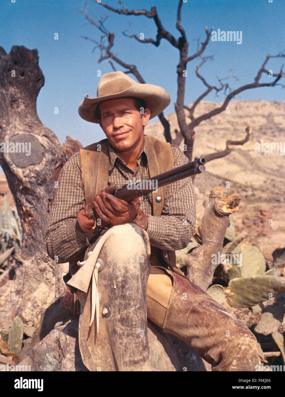 Warren oates hi-res stock photography and images - Alamy
