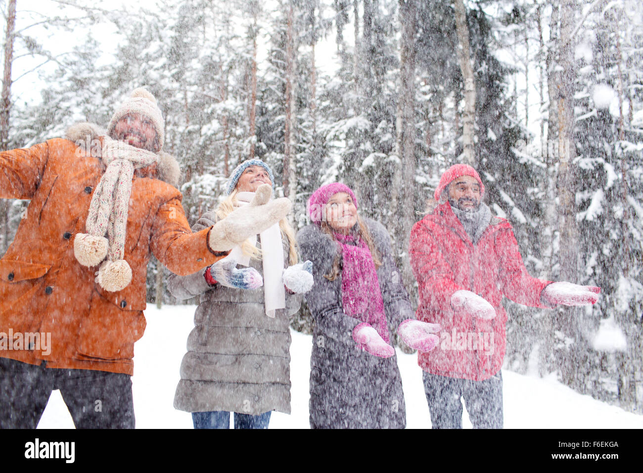 Group winter hi-res stock photography and images - Alamy