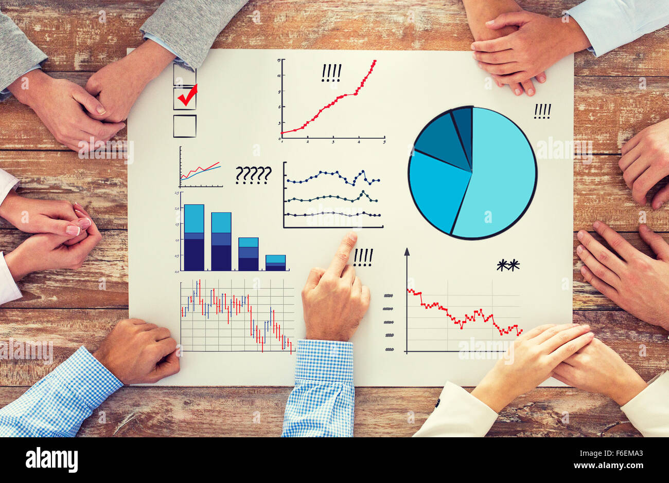 Pointing at charts hi-res stock photography and images - Alamy