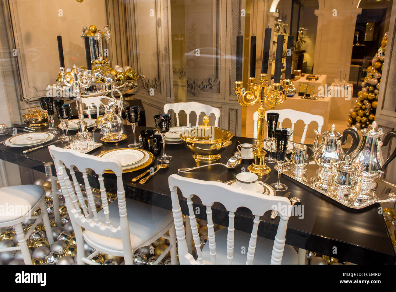 Housewares display hi-res stock photography and images - Alamy