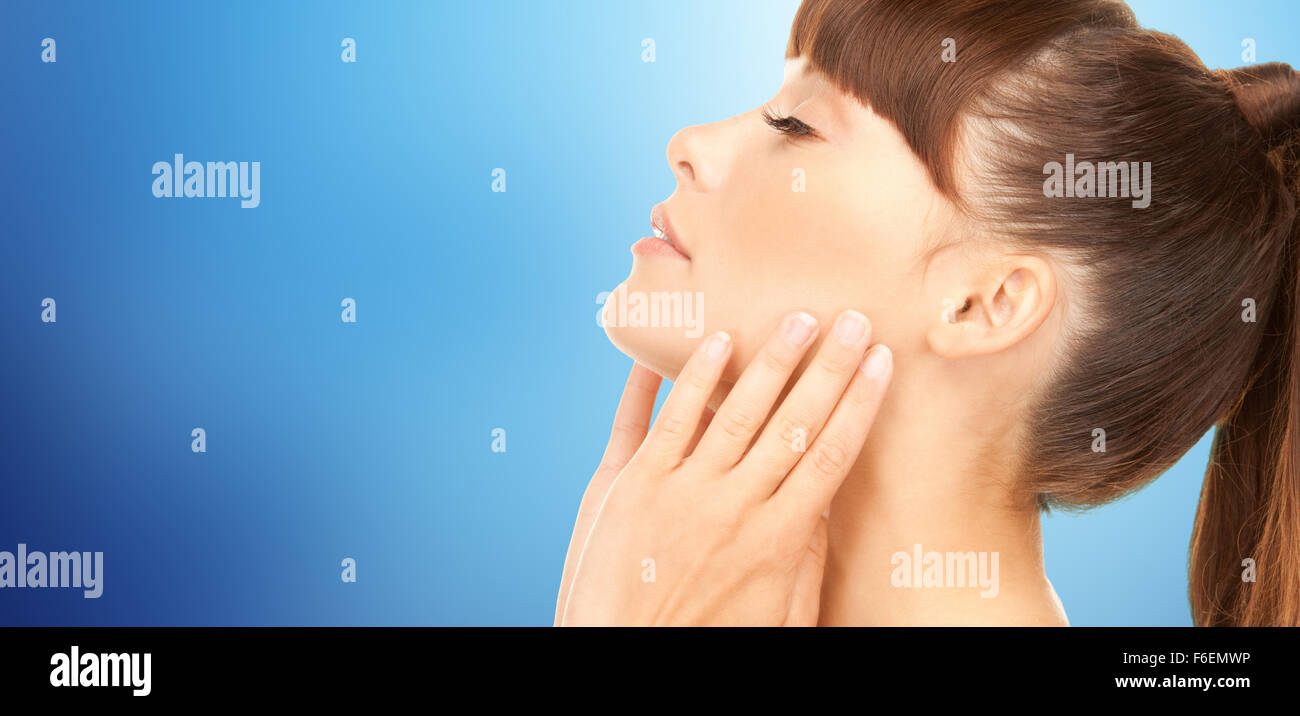 beautiful young woman face side view Stock Photo - Alamy