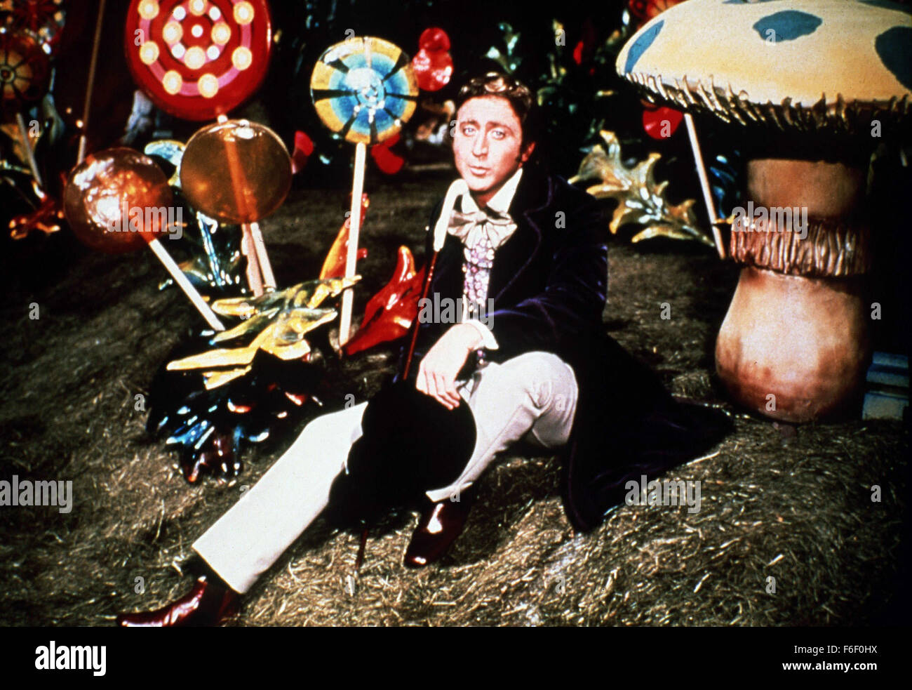Gene wilder willy wonka hi-res stock photography and images - Alamy