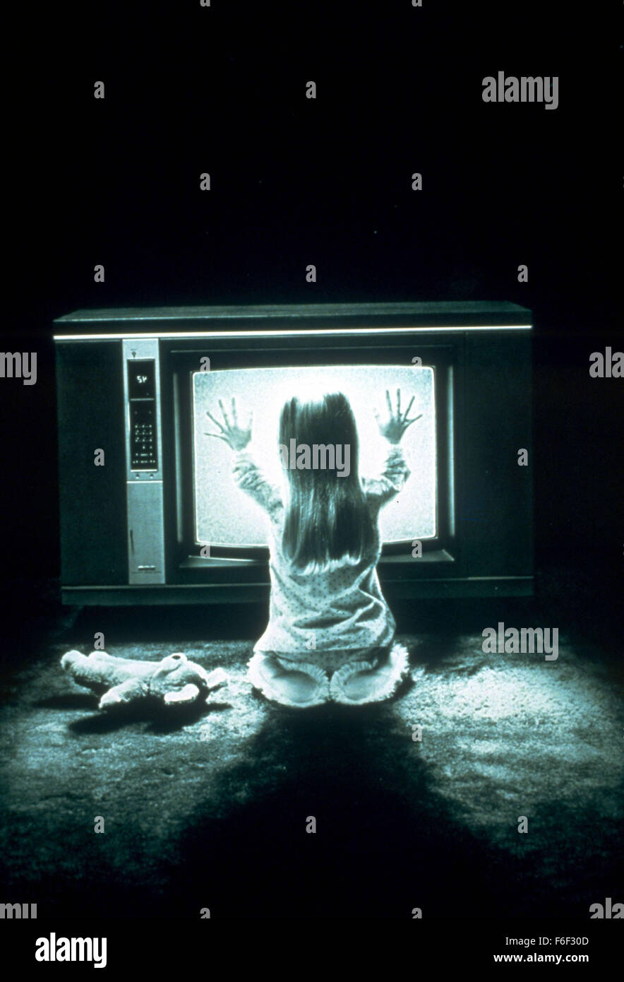 Poltergeist film 1982 hi-res stock photography and images - Alamy