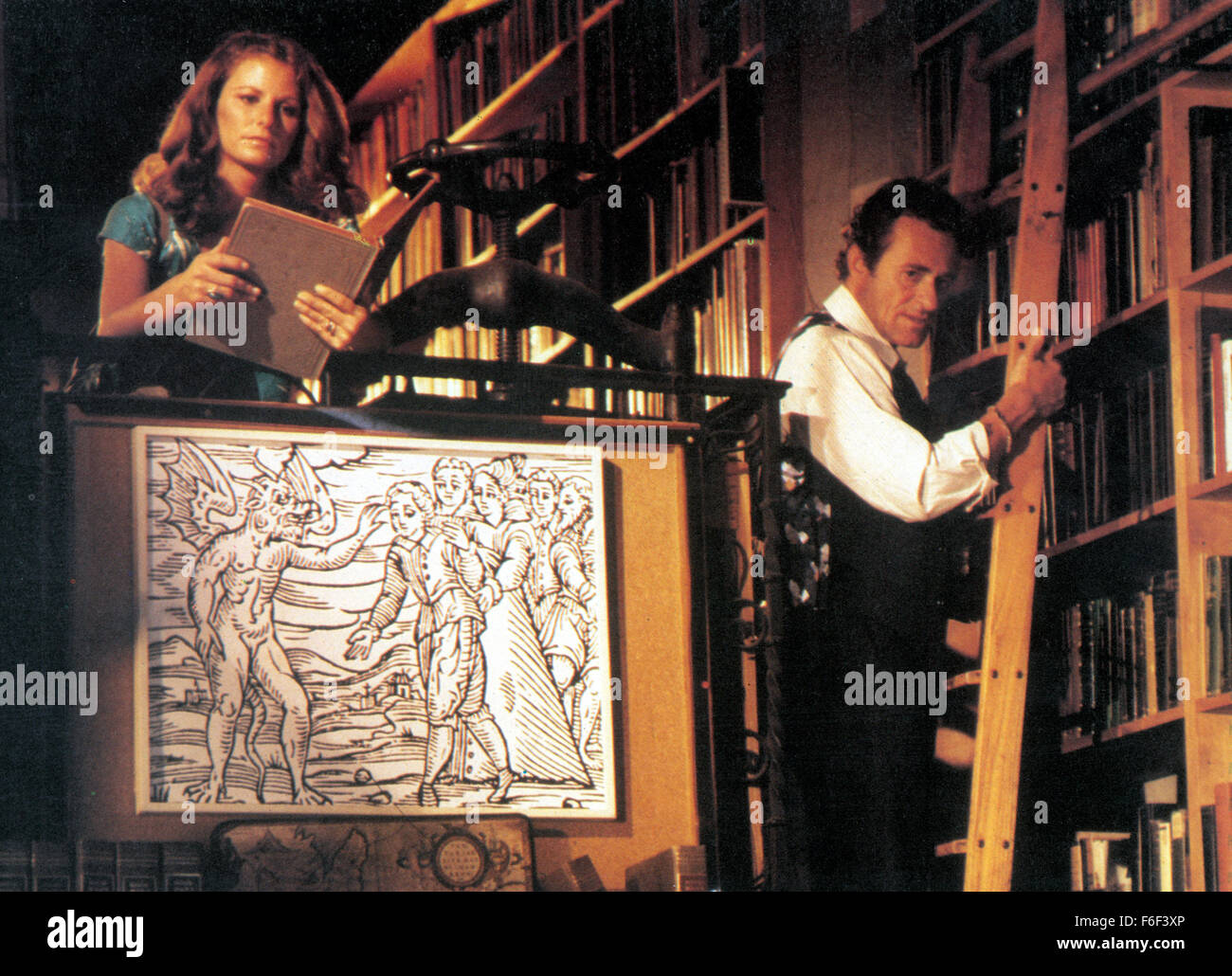 The howling 1981 hi-res stock photography and images - Alamy