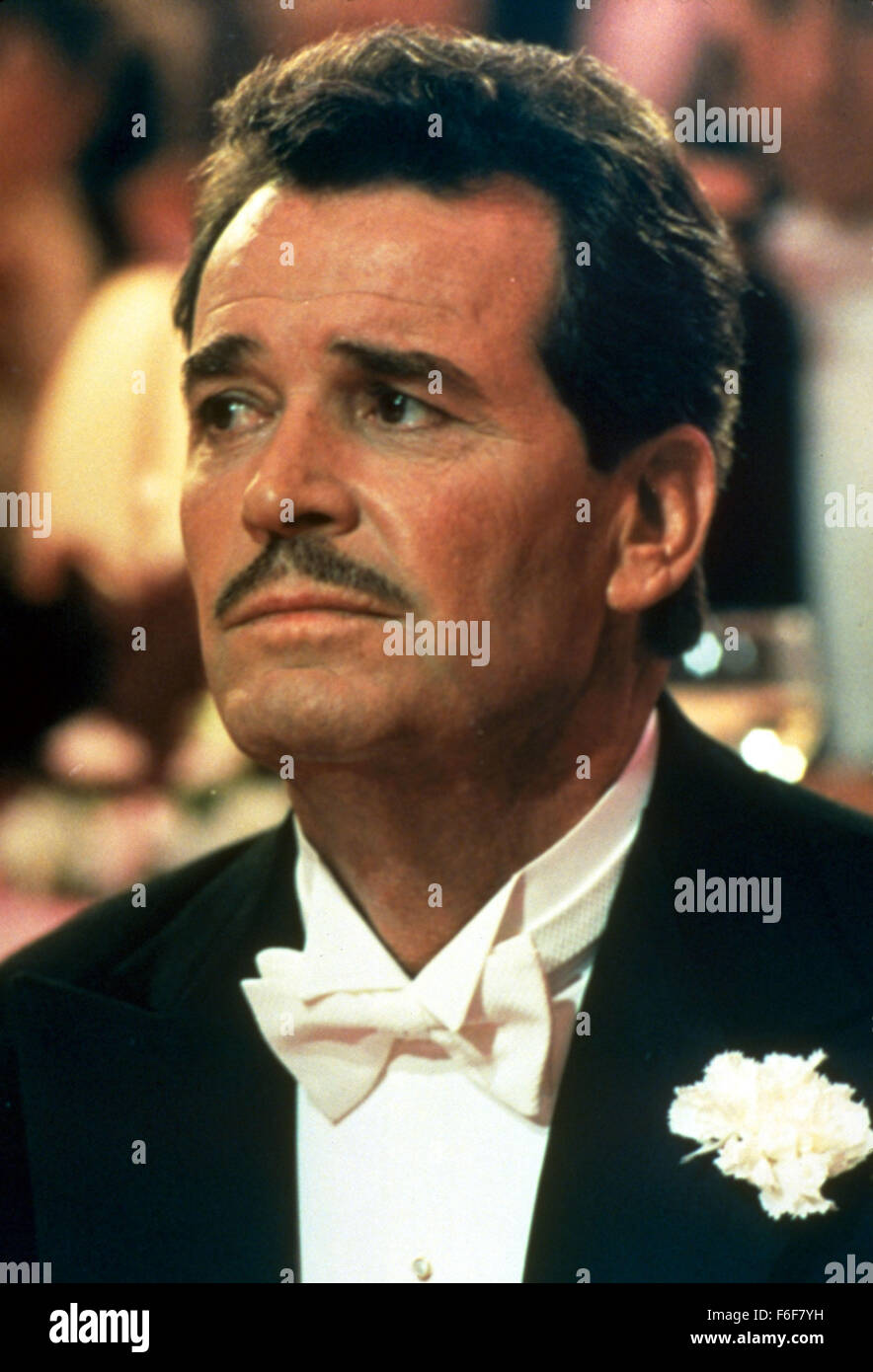 Victor Victoria Cast