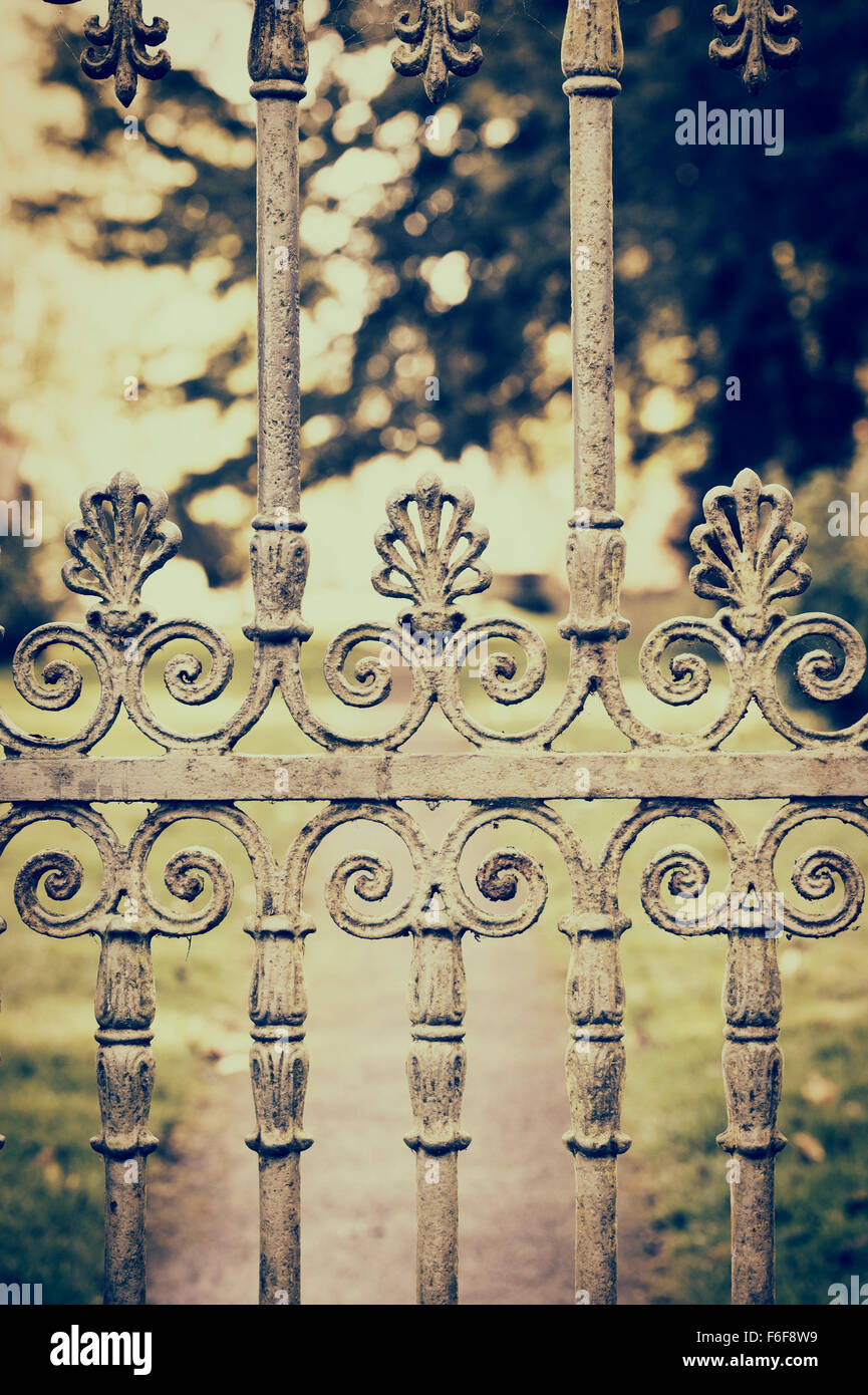Church gates hi-res stock photography and images - Alamy
