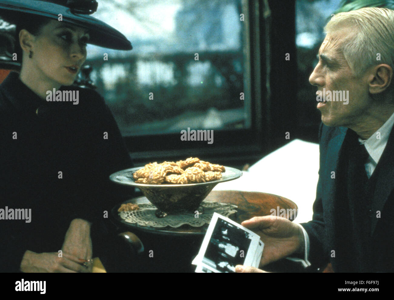 Jun 13, 1985; New York, NY, USA; A scene from 'Prizzi's Honor ...