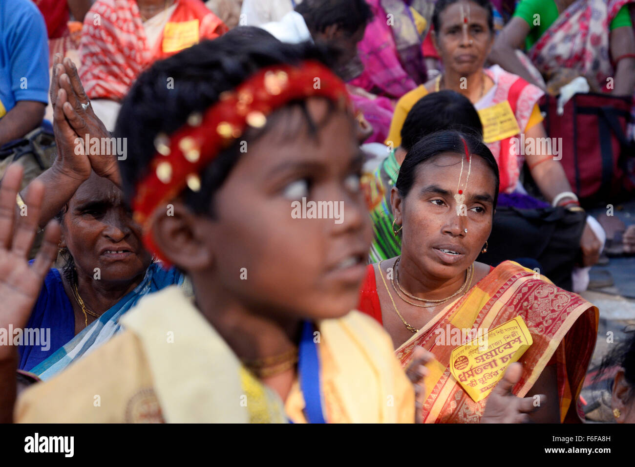 Kolkata, India. 16th Nov, 2015. Kirtan and Bhakti Geeti singer from ...