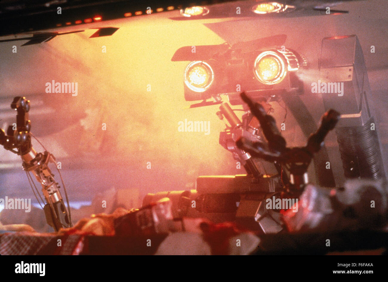 Short circuit 1986 hi-res stock photography and images - Alamy