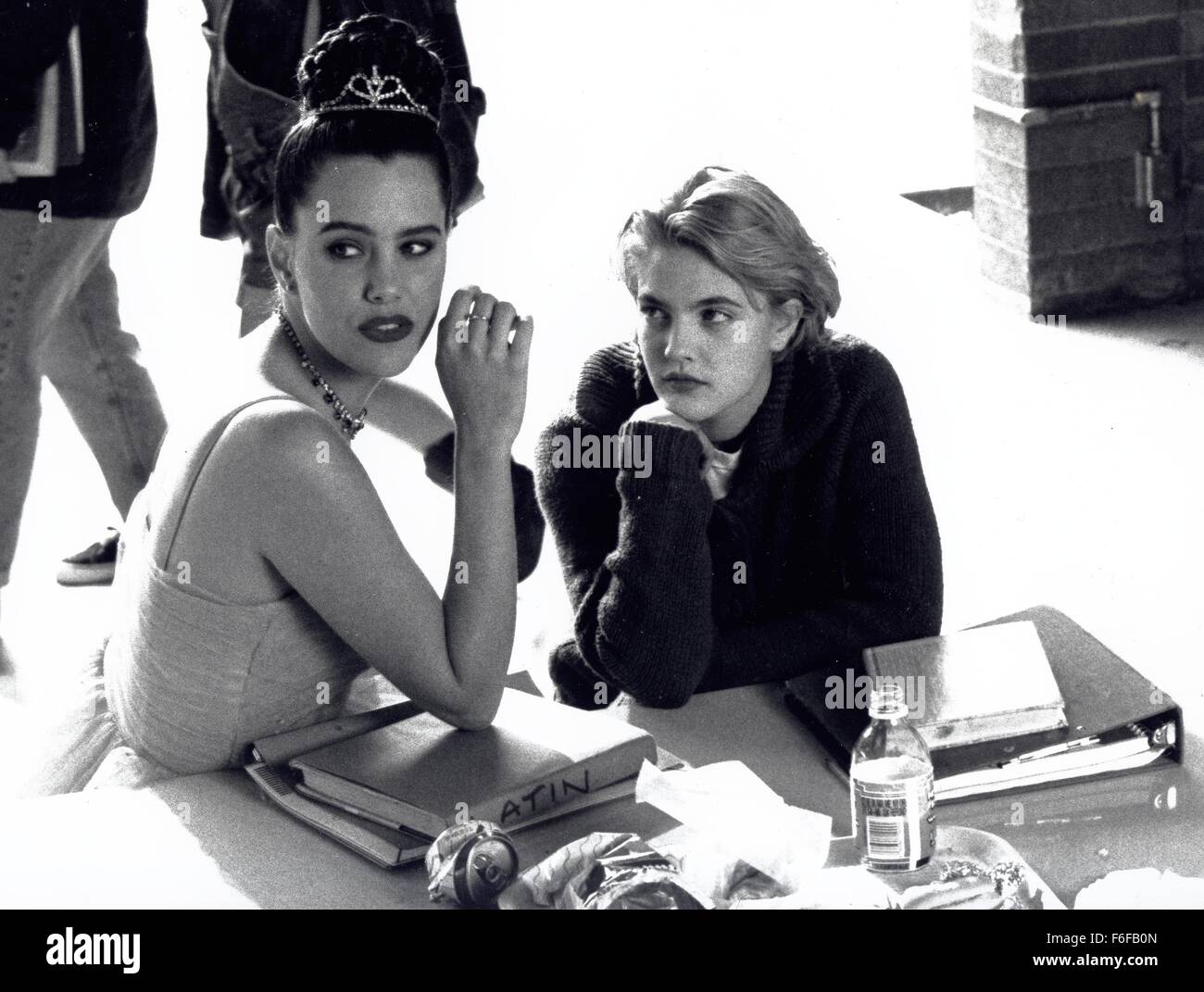 Guncrazy drew barrymore hi-res stock photography and images - Alamy