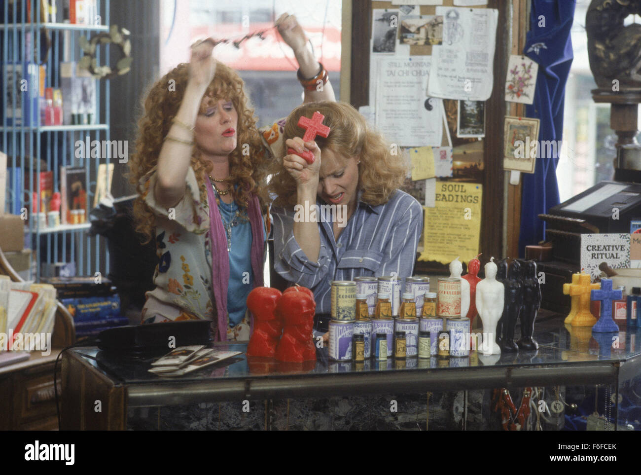 Hello again 1987 hi-res stock photography and images - Alamy