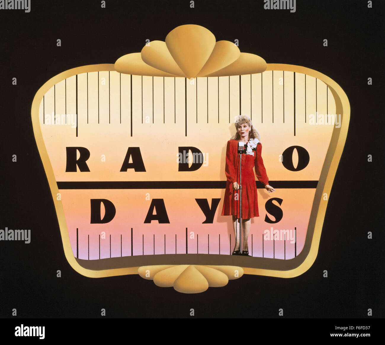 Radio days 1987 woody allen hi-res stock photography and images - Alamy