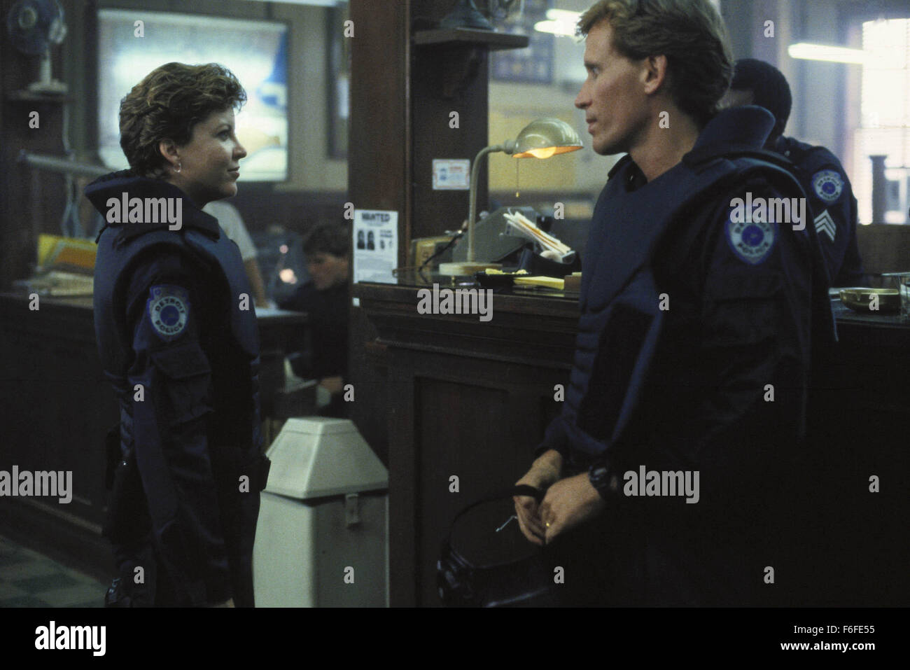 Robocop 1987 peter weller hi-res stock photography and images - Alamy