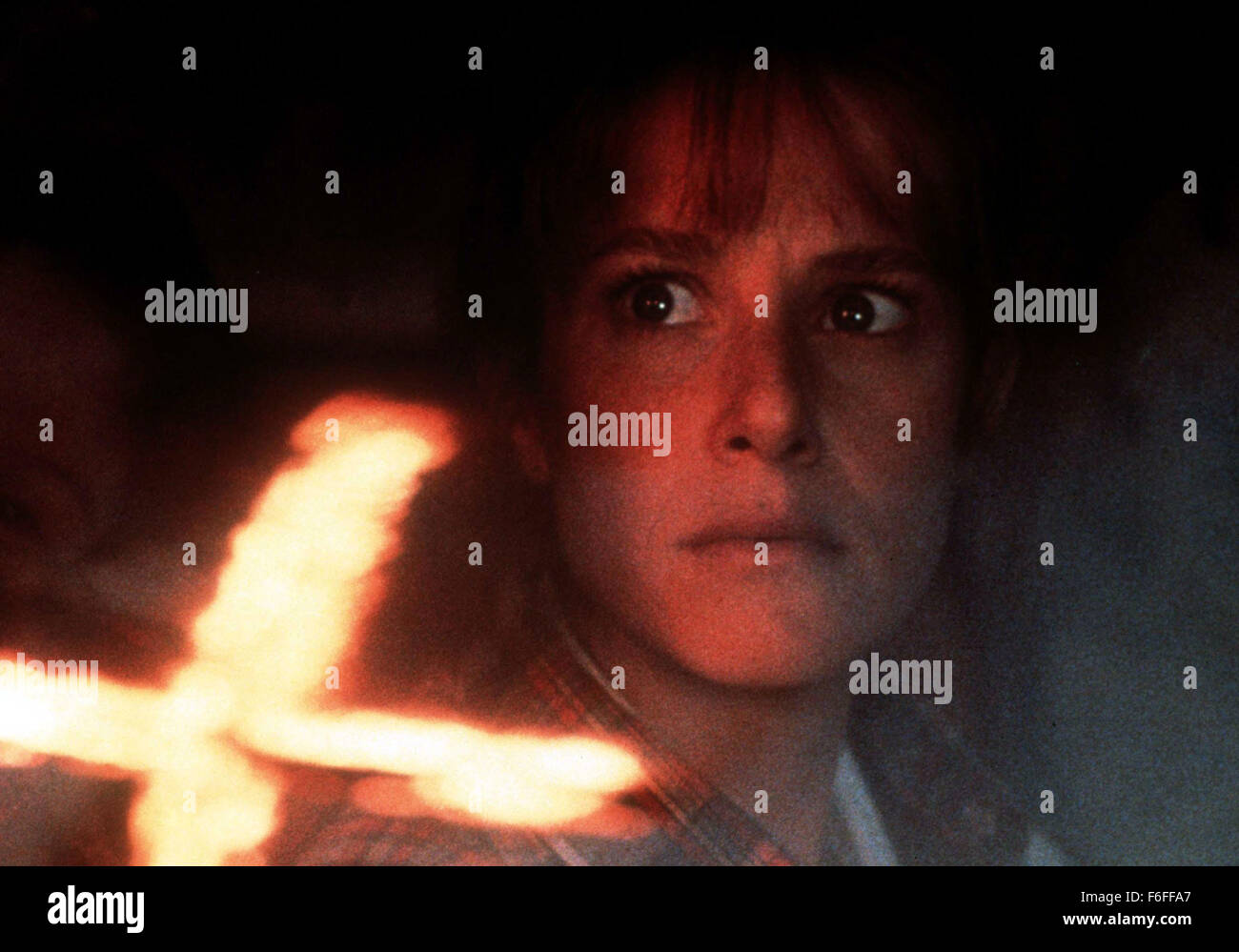 Betrayed 1988 debra winger hi-res stock photography and images - Alamy