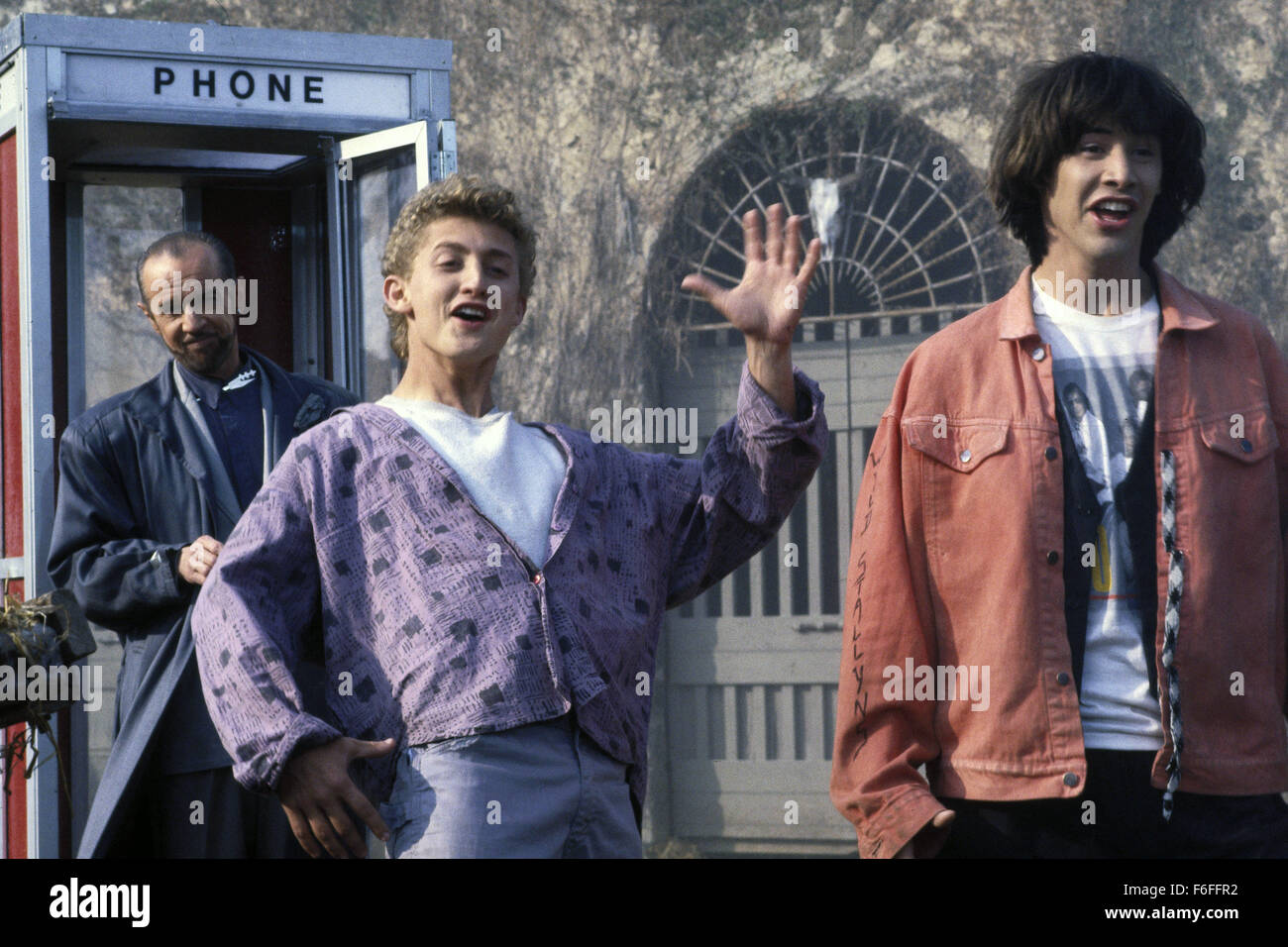 Feb 17, 1989; Phoenix, AZ, USA; (left to right) GEORGE CARLIN as Rufus ...