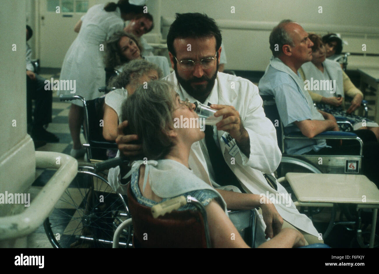 RELEASE DATE: December 20, 1990 MOVIE TITLE: Awakenings STUDIO ...