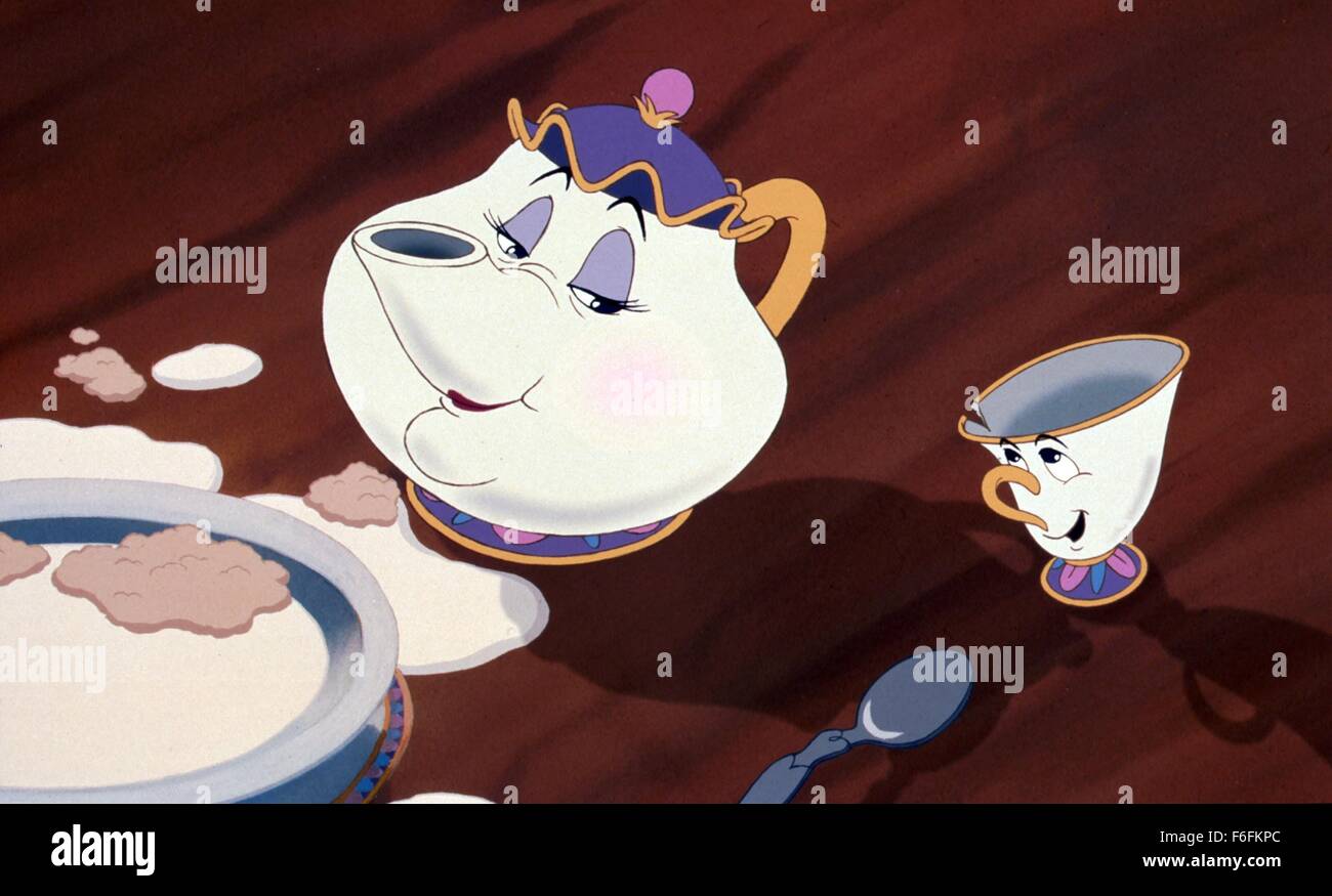 Mrs potts beauty and the beast hi-res stock photography and images - Alamy