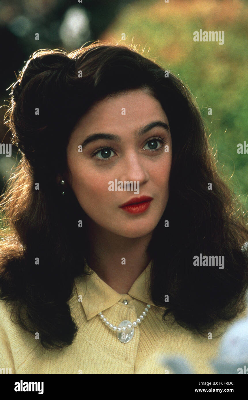 Joan barry chaplin hi-res stock photography and images - Alamy