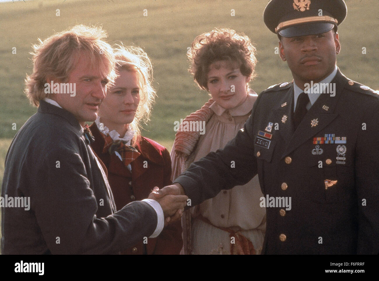 Dec 18, 1992; Los Angeles, CA, USA; Actor ROBIN WILLIAMS stars as Lesie ...