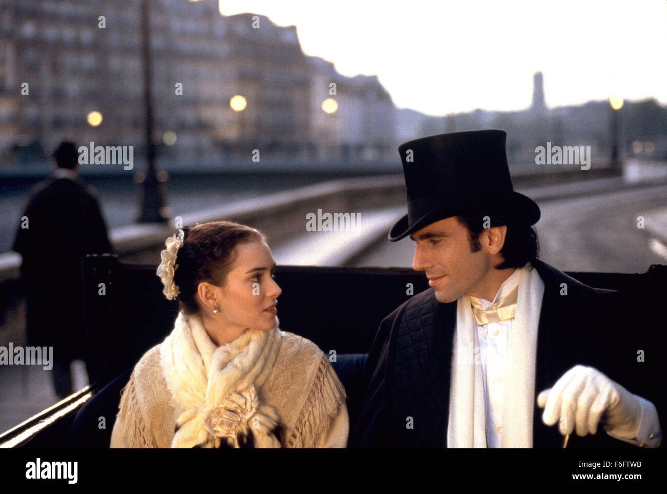 Sep 02, 1993; Hollywood, CA, USA; Actors WINONA RYDER as May Welland ...