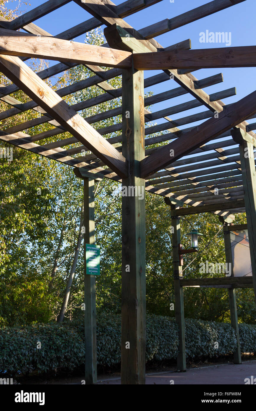 structure of wood for climbing plants Stock Photo - Alamy