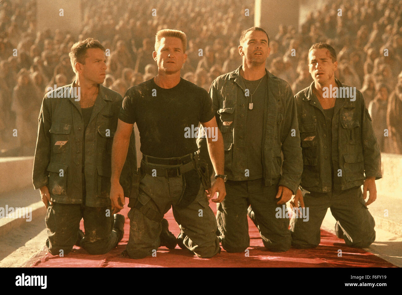 Stargate film hi-res stock photography and images - Alamy