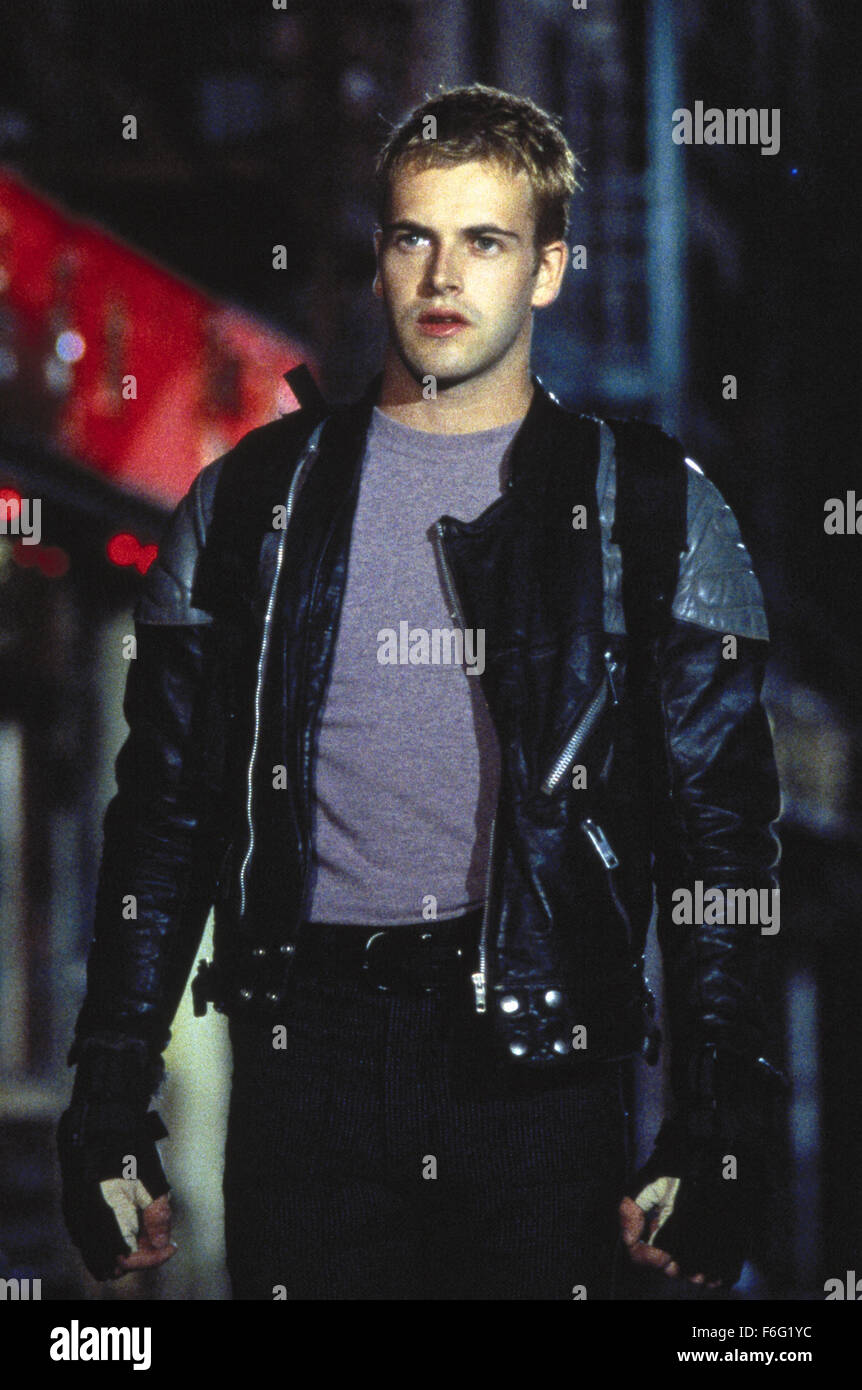 Sep 15, 1995; New York, NY, USA; Actor JONNY LEE MILLER stars as Dade ...