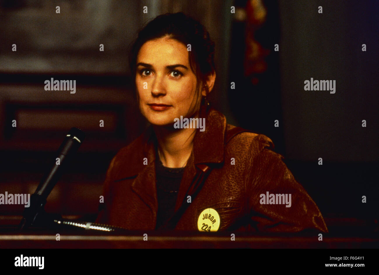 Demi moore 1996 hi-res stock photography and images - Alamy