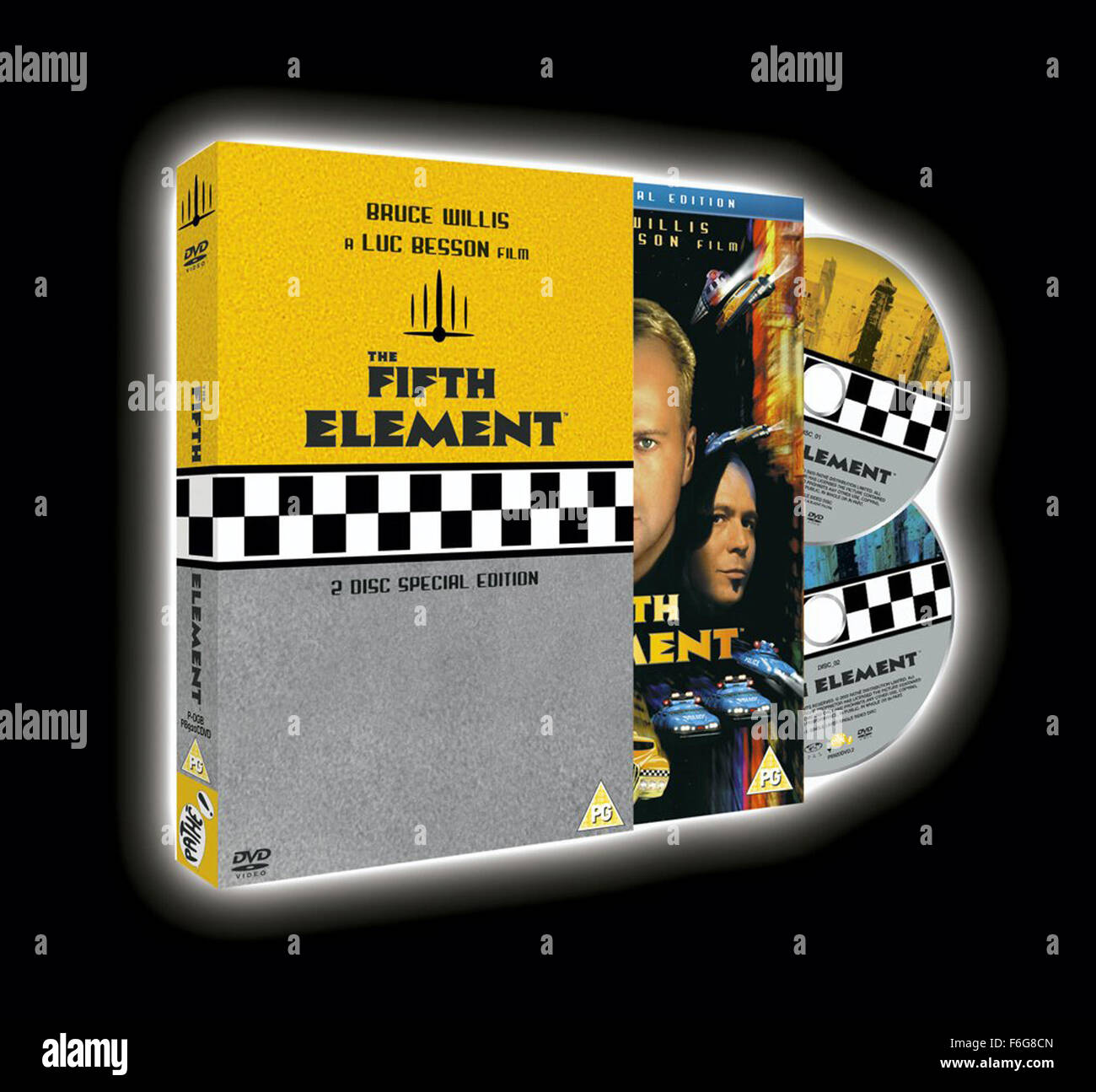 Mar 05, 1997; Hollywood, CA, USA; Image from director Luke Besson's sci ...