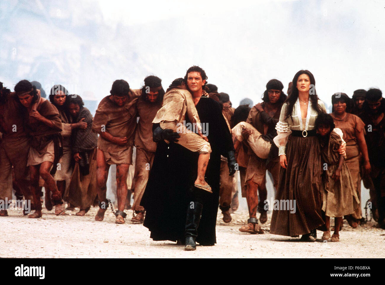 The mask of zorro 1998 hi-res stock photography and images - Alamy