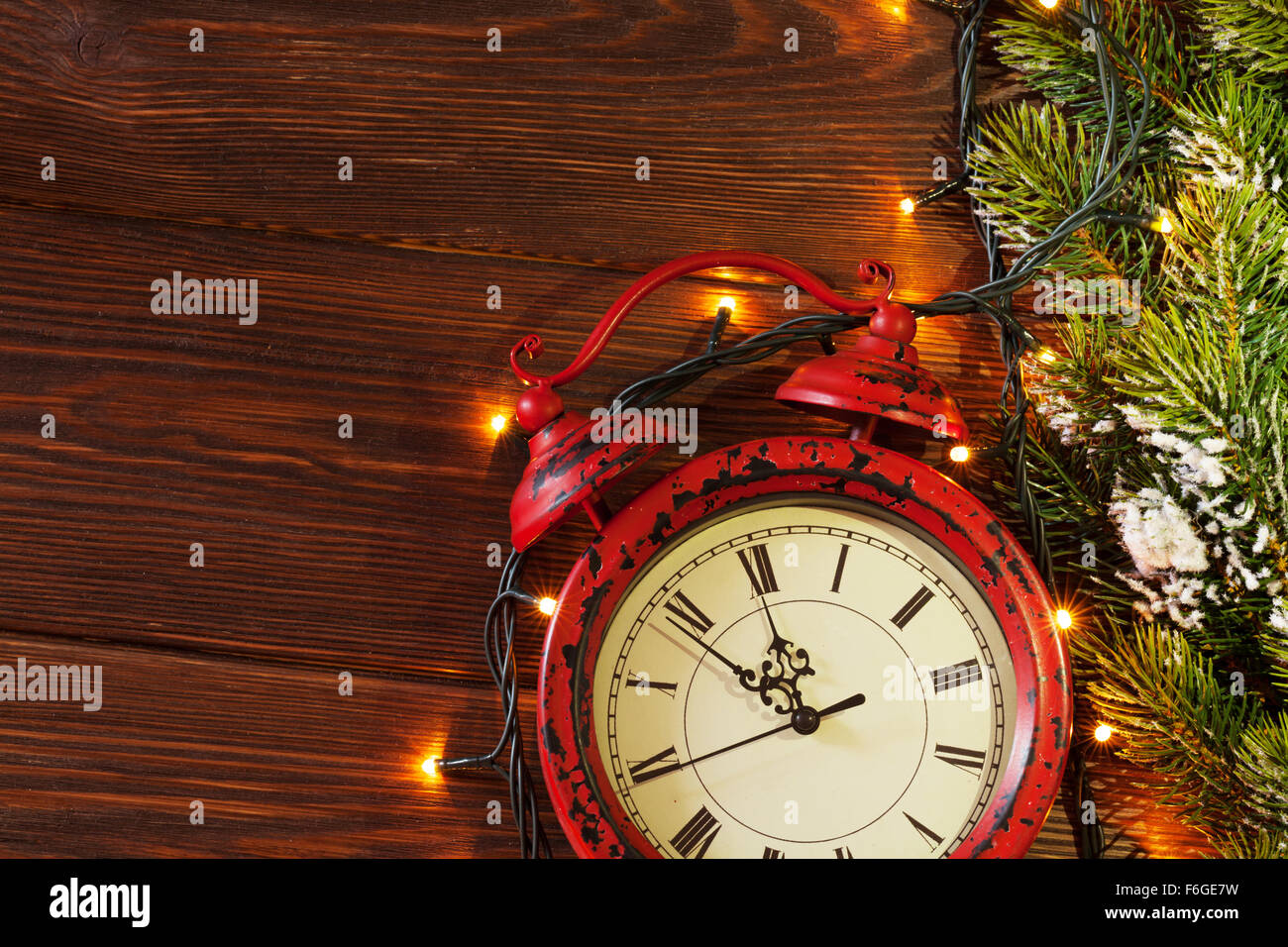 Tree branch and lights on w hi-res stock photography and images - Alamy