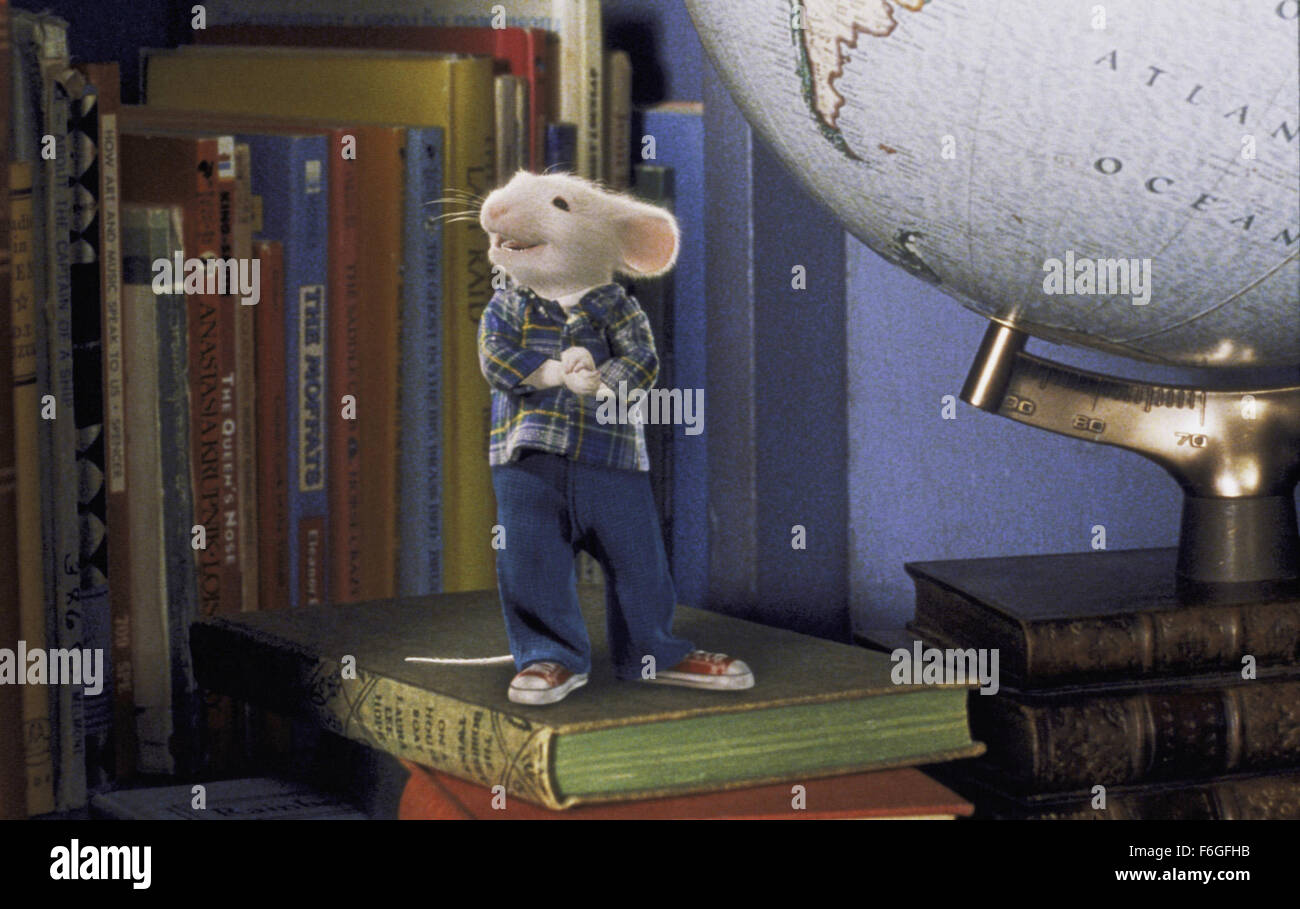 Stuart little 1999 hi-res stock photography and images - Alamy