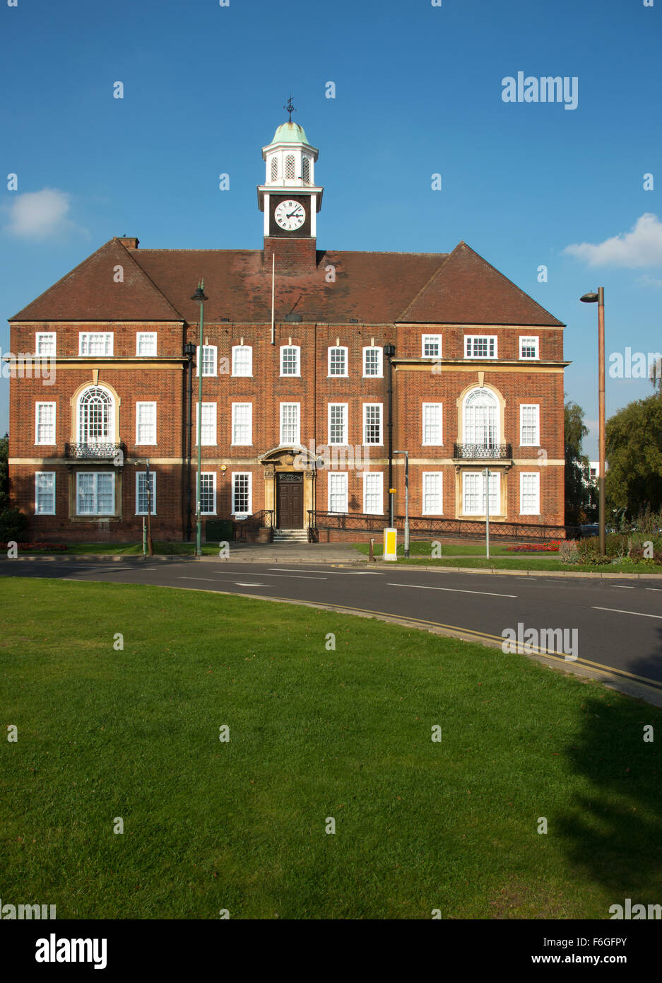 Letchworth Garden City Town Hall by Broadway Garden City Hertfordshire ...