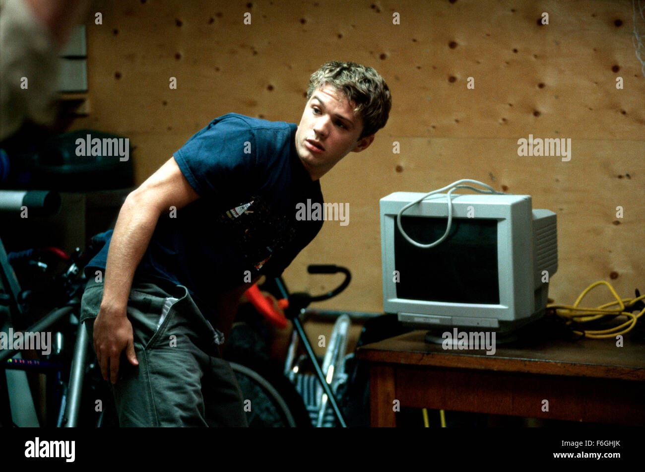 Aug 01, 2000; Hollywood, CA, USA; Actor RYAN PHILLIPPE stars at Milo ...