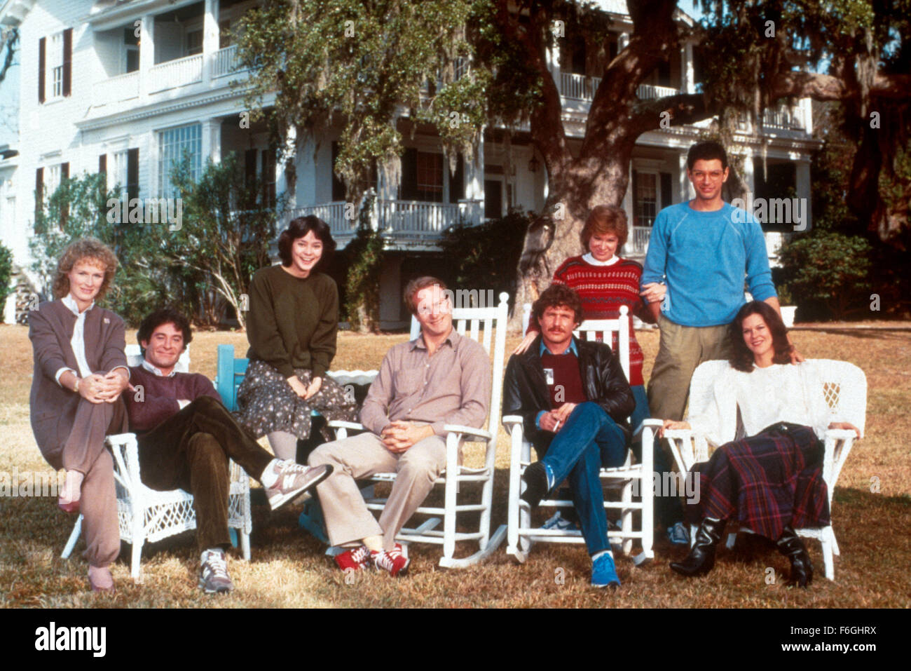 Feb 16, 2000; Hollywood, California, USA; The cast from 'The Big Chill ...