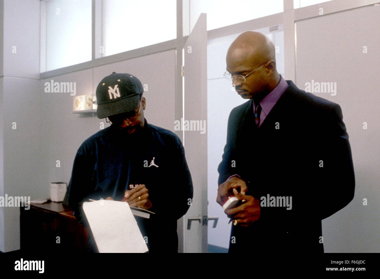 Aug 19, 2000; Hollywood, CA, USA; Director SPIKE LEE and Actor DAMON ...