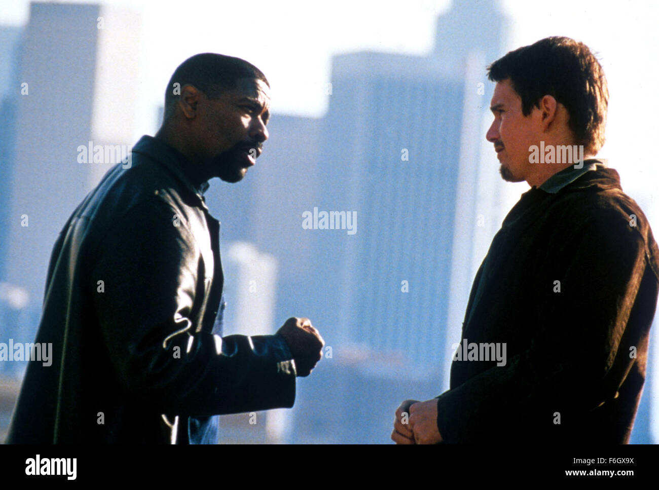 Training day denzel hi-res stock photography and images - Alamy