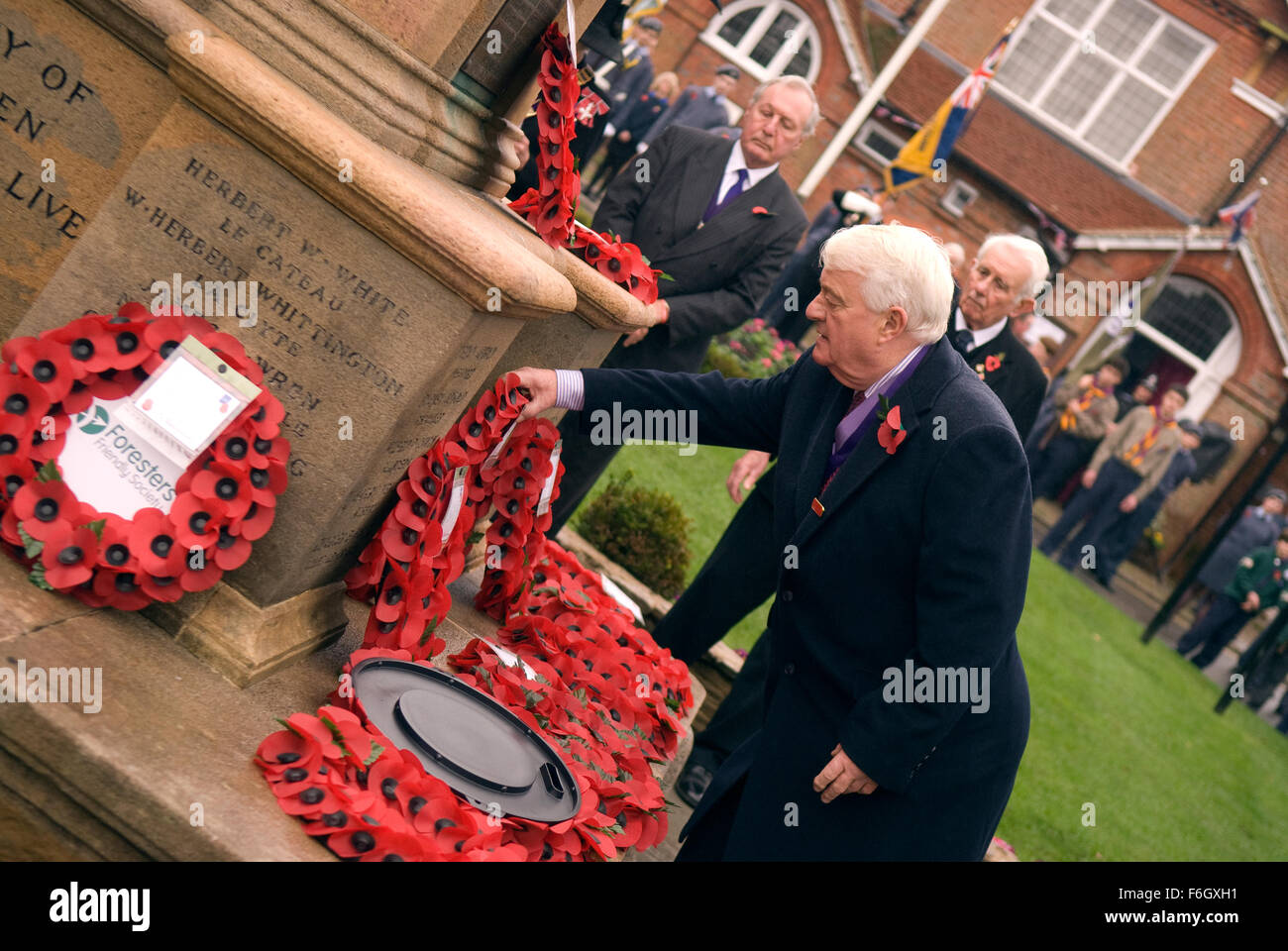 Overview wreath laying hi-res stock photography and images - Alamy