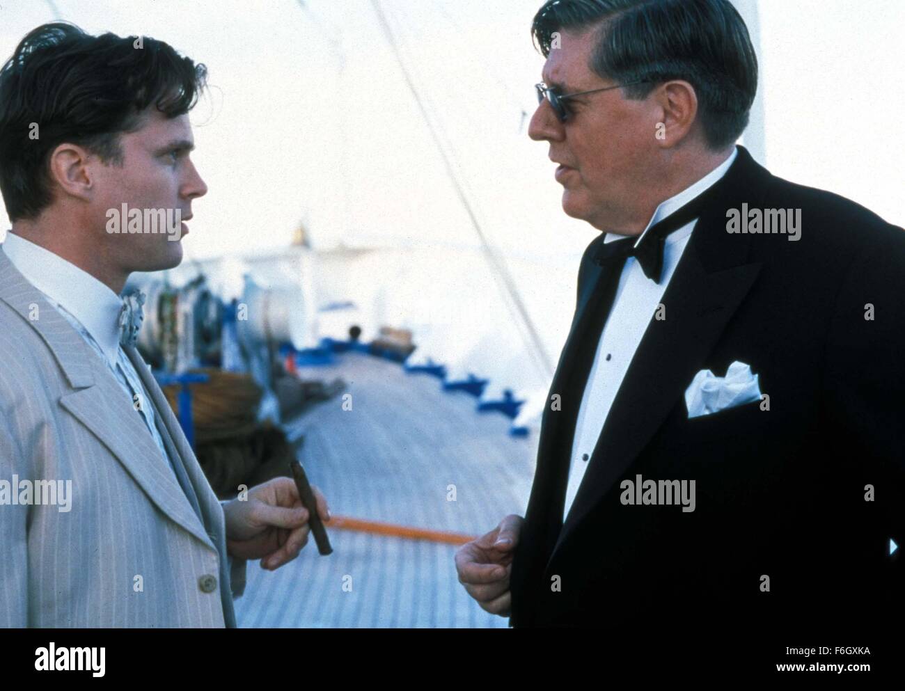 Jan. 1, 2001 - Hollywood, USA - NEWS: ''Gilmore Girls''-Star Edward ...