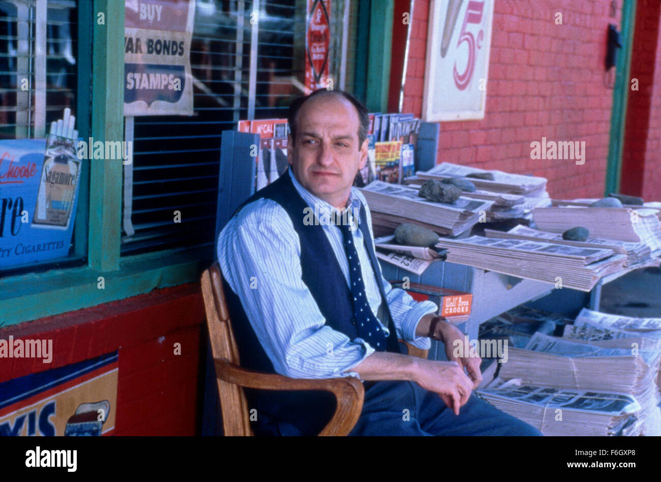 Sep 09, 2001; Hollywood, CA, USA; DAVID PAYMER as Finkelstein in the ...