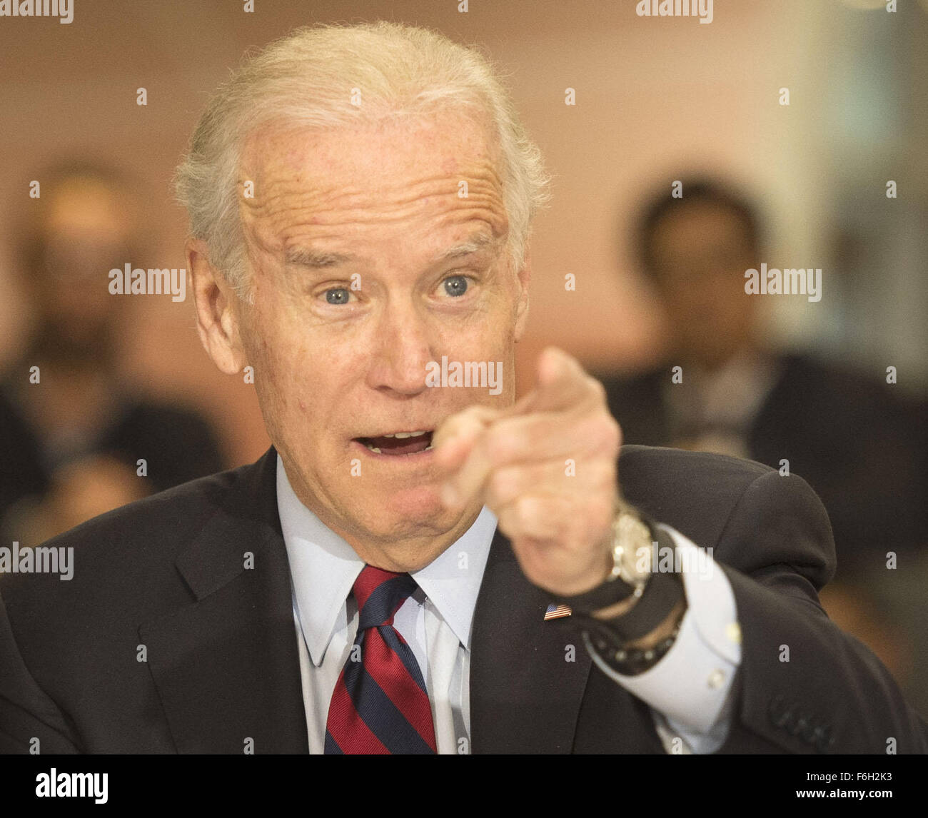 Joe biden pointing hi-res stock photography and images - Alamy