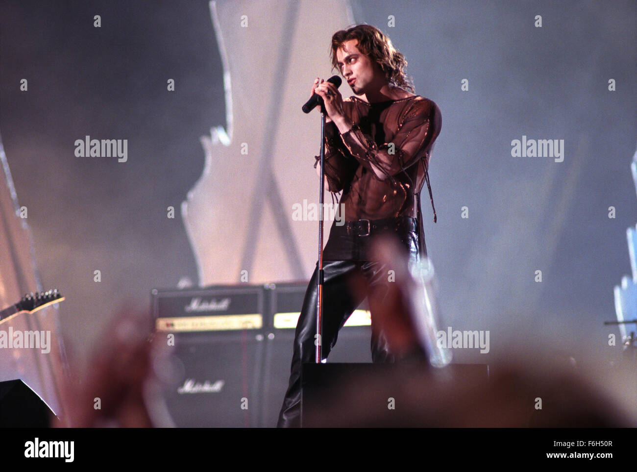 Feb 11, 2002; Hollywood, California, USA; Actor STUART TOWNSEND as ...