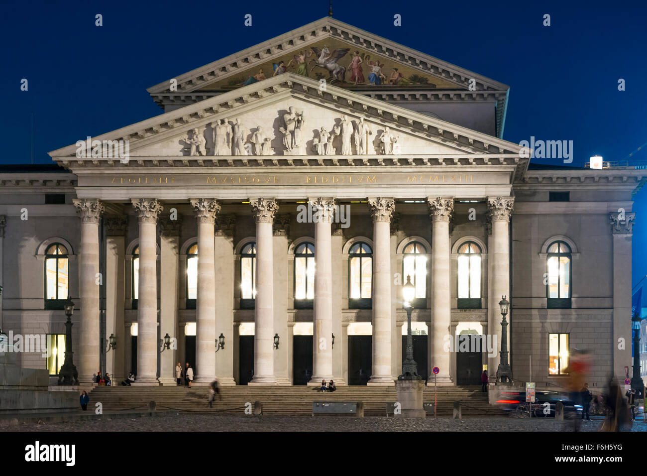 Residenztheater Stock Photos & Residenztheater Stock Images - Alamy